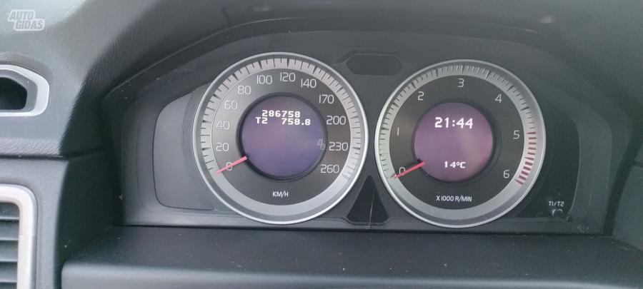 Zils Volvo V70 2012 Kauņa, ar dzinēja tilpumu 2.00 L un nobraukumu 287 tūkst. km par 4700 €, foto 22 vietnē AUTOMOTO.COM.LV