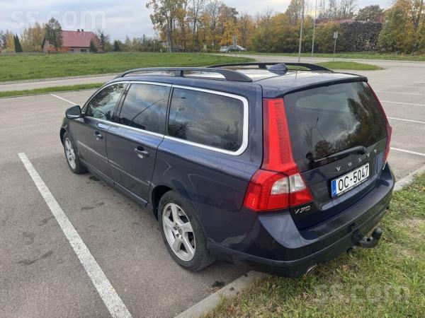 Zils Volvo V70 2012 Balvi, ar dzinēja tilpumu 2.40 L un nobraukumu 337 tūkst. km par 4550 €, foto 6 vietnē AUTOMOTO.COM.LV