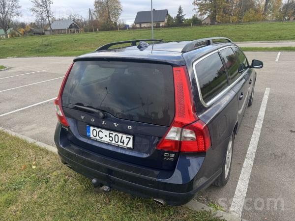 Zils Volvo V70 2012 Balvi, ar dzinēja tilpumu 2.40 L un nobraukumu 337 tūkst. km par 4550 €, foto 7 vietnē AUTOMOTO.COM.LV