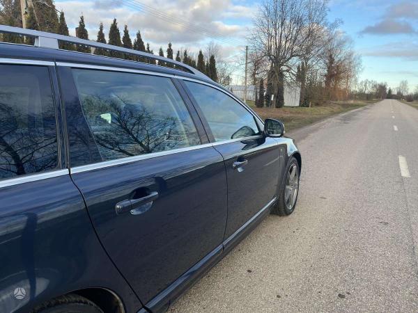 Zils Volvo V70 2013 Prienai, ar dzinēja tilpumu 1.98 L un nobraukumu 261 tūkst. km par 6500 €, foto 5 vietnē AUTOMOTO.COM.LV