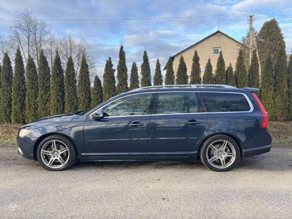 Zils Volvo V70 2013 Prienai, ar dzinēja tilpumu 1.98 L un nobraukumu 261 tūkst. km par 6500 €, foto 10 vietnē AUTOMOTO.COM.LV