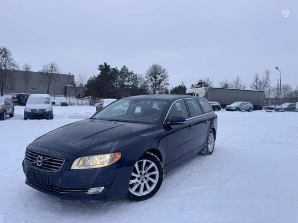 Blue Volvo V70 2013 in Alytus, with an engine capacity of 1.56 L and mileage of 245 thousand km for 7200 €, photo 4 on AUTOMOTO.COM.LV
