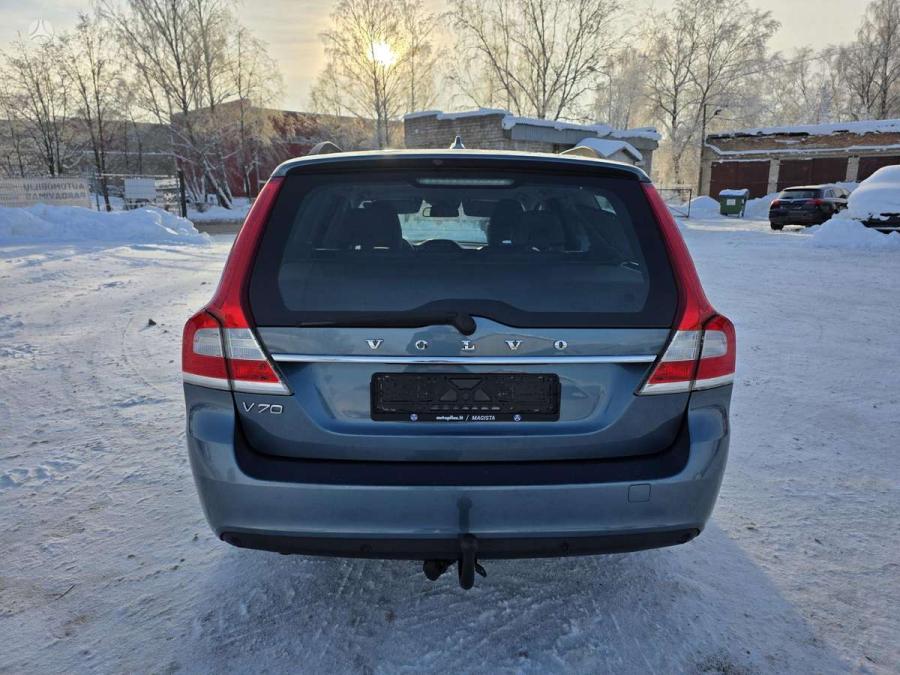 Zils Volvo V70 2013 Telšiai, ar dzinēja tilpumu 1.98 L un nobraukumu 297 tūkst. km par 5900 €, foto 6 vietnē AUTOMOTO.COM.LV