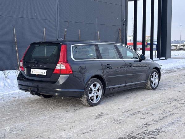 Zils Volvo V70 2013 Viļņa, ar dzinēja tilpumu 1.98 L un nobraukumu 307 tūkst. km par 6500 €, foto 5 vietnē AUTOMOTO.COM.LV