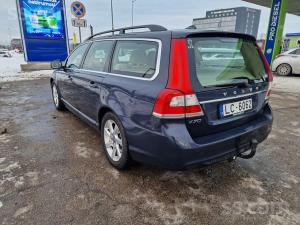 Blue Volvo V70 2013 in Riga, with an engine capacity of 2.00 L and mileage of 388 thousand km for 5900 €, photo 4 on AUTOMOTO.COM.LV