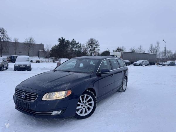 Blue Volvo V70 2013 in Alytus, with an engine capacity of 1.56 L and mileage of 250 thousand km for 6850 €, photo 2 on AUTOMOTO.COM.LV