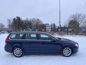 Zils Volvo V70 2013 Alīta, ar dzinēja tilpumu 1.56 L un nobraukumu 250 tūkst. km par 6850 €, foto 5 vietnē AUTOMOTO.COM.LV