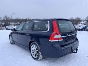 Zils Volvo V70 2013 Alīta, ar dzinēja tilpumu 1.56 L un nobraukumu 250 tūkst. km par 6850 €, foto 10 vietnē AUTOMOTO.COM.LV