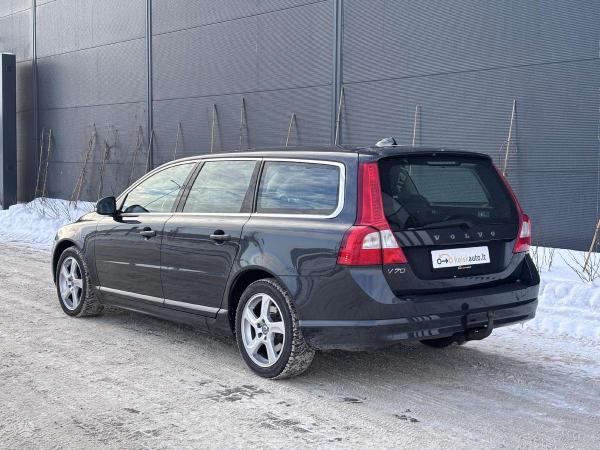 Zils Volvo V70 2013 Viļņa, ar dzinēja tilpumu 1.98 L un nobraukumu 307 tūkst. km par 6500 €, foto 6 vietnē AUTOMOTO.COM.LV