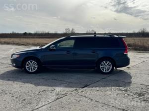 Blue Volvo V70 2013 in Riga, with an engine capacity of 2.00 L and mileage of 0 thousand km for 4599 €, photo 3 on AUTOMOTO.COM.LV
