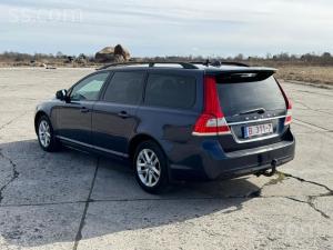 Blue Volvo V70 2013 in Riga, with an engine capacity of 2.00 L and mileage of 0 thousand km for 4599 €, photo 4 on AUTOMOTO.COM.LV