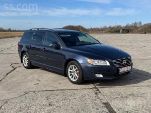 Blue Volvo V70 2013 in Riga, with an engine capacity of 2.00 L and mileage of 0 thousand km for 4599 €, photo 8 on AUTOMOTO.COM.LV
