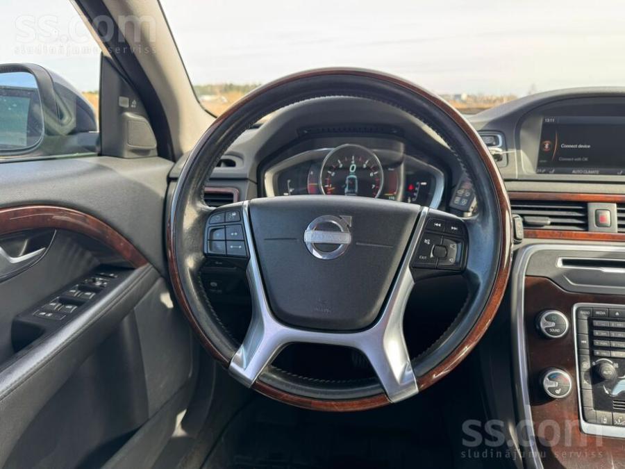 Blue Volvo V70 2013 in Riga, with an engine capacity of 2.00 L and mileage of 0 thousand km for 4599 €, photo 13 on AUTOMOTO.COM.LV