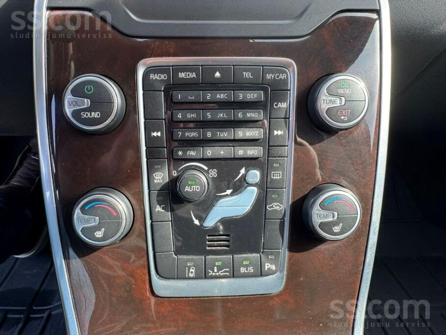 Blue Volvo V70 2013 in Riga, with an engine capacity of 2.00 L and mileage of 0 thousand km for 4599 €, photo 24 on AUTOMOTO.COM.LV