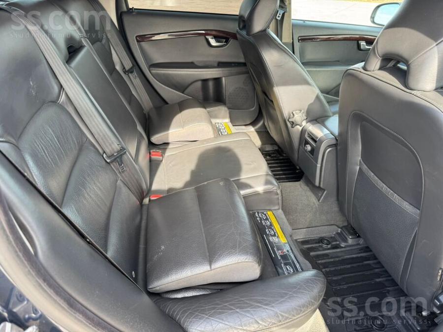 Blue Volvo V70 2013 in Riga, with an engine capacity of 2.00 L and mileage of 0 thousand km for 4599 €, photo 29 on AUTOMOTO.COM.LV
