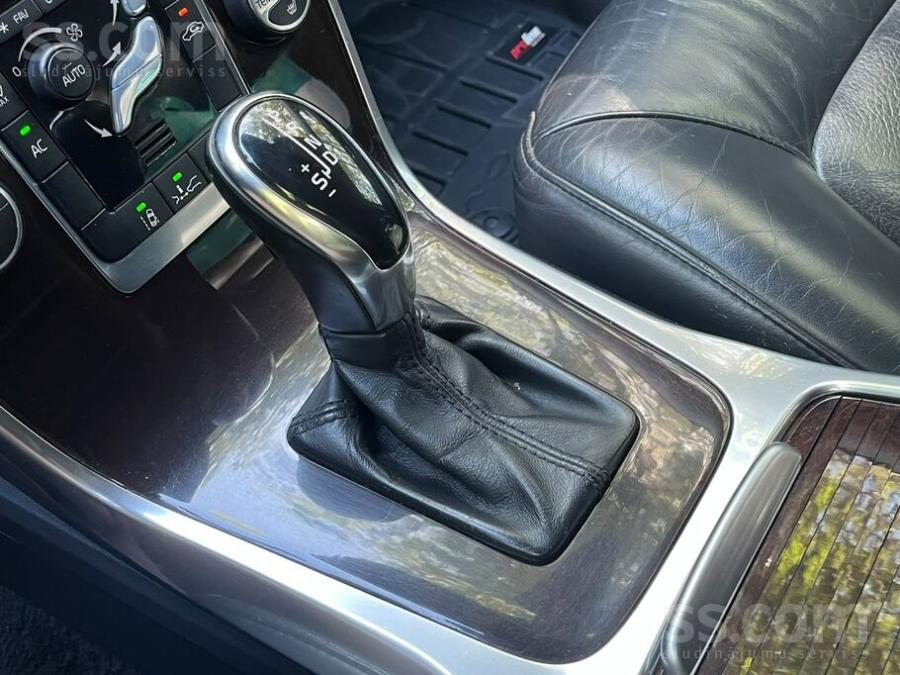 Zils Volvo V70 2013 Rīga, ar dzinēja tilpumu 2.00 L un nobraukumu 0 tūkst. km par 4699 €, foto 25 vietnē AUTOMOTO.COM.LV