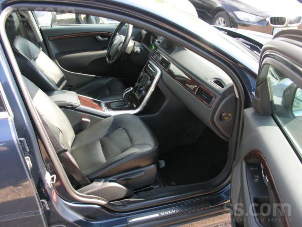 Zils Volvo V70 2013 Rīga, ar dzinēja tilpumu 1.60 L un nobraukumu 0 tūkst. km par 4500 €, foto 6 vietnē AUTOMOTO.COM.LV