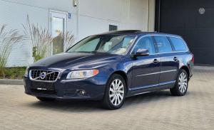 Blue Volvo V70 2013 in Vilnius, with an engine capacity of 1.98 L and mileage of 234 thousand km for 6500 €, photo 5 on AUTOMOTO.COM.LV
