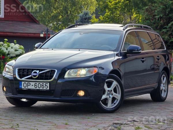 Blue Volvo V70 2013 in Riga, with an engine capacity of 2.00 L and mileage of 283 thousand km for 6750 €, photo 1 on AUTOMOTO.COM.LV