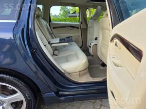 Zils Volvo V70 2013 Rīga, ar dzinēja tilpumu 2.00 L un nobraukumu 283 tūkst. km par 6750 €, foto 16 vietnē AUTOMOTO.COM.LV
