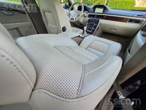 Zils Volvo V70 2013 Rīga, ar dzinēja tilpumu 2.00 L un nobraukumu 283 tūkst. km par 6750 €, foto 22 vietnē AUTOMOTO.COM.LV