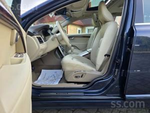 Zils Volvo V70 2013 Rīga, ar dzinēja tilpumu 2.00 L un nobraukumu 283 tūkst. km par 6750 €, foto 24 vietnē AUTOMOTO.COM.LV
