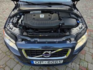 Zils Volvo V70 2013 Rīga, ar dzinēja tilpumu 2.00 L un nobraukumu 283 tūkst. km par 6750 €, foto 30 vietnē AUTOMOTO.COM.LV