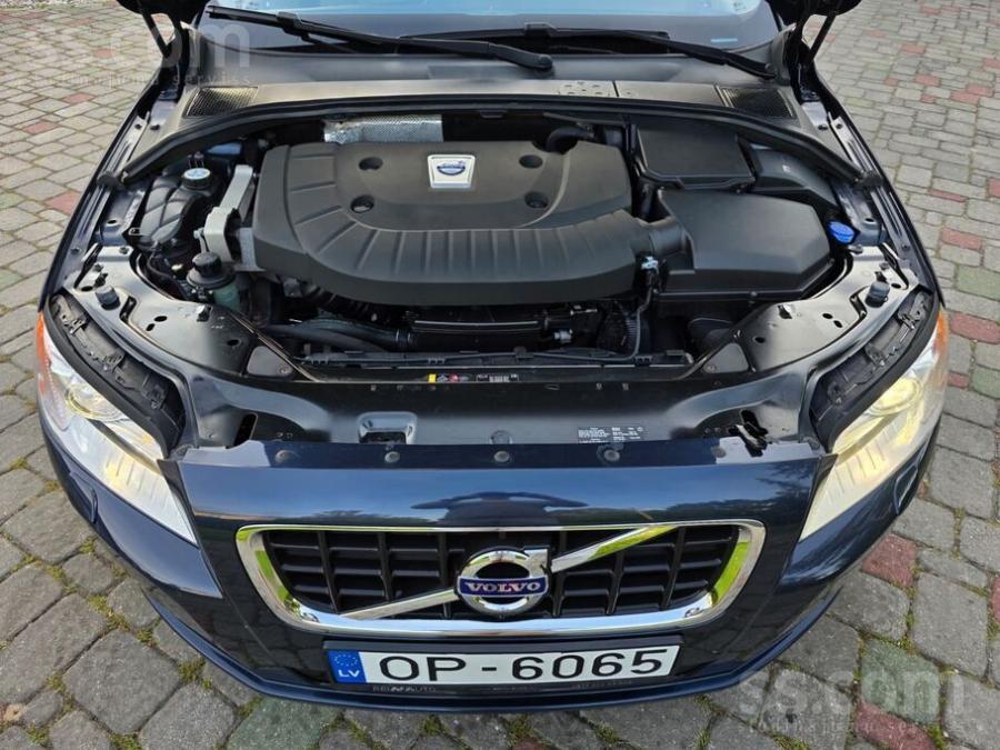 Zils Volvo V70 2013 Rīga, ar dzinēja tilpumu 2.00 L un nobraukumu 283 tūkst. km par 6750 €, foto 30 vietnē AUTOMOTO.COM.LV