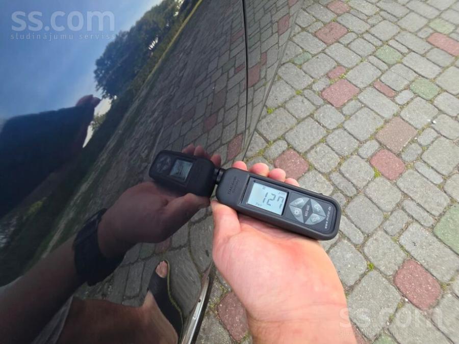Zils Volvo V70 2013 Rīga, ar dzinēja tilpumu 2.00 L un nobraukumu 283 tūkst. km par 6750 €, foto 34 vietnē AUTOMOTO.COM.LV