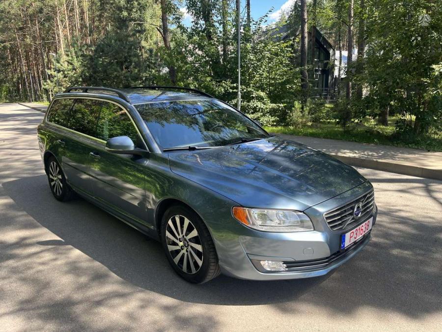 Zils Volvo V70 2013 Viļņa, ar dzinēja tilpumu 1.56 L un nobraukumu 281 tūkst. km par 6750 €, foto 4 vietnē AUTOMOTO.COM.LV