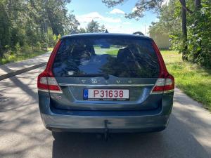Zils Volvo V70 2013 Viļņa, ar dzinēja tilpumu 1.56 L un nobraukumu 281 tūkst. km par 6750 €, foto 7 vietnē AUTOMOTO.COM.LV