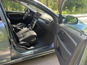 Zils Volvo V70 2013 Viļņa, ar dzinēja tilpumu 1.56 L un nobraukumu 281 tūkst. km par 6750 €, foto 16 vietnē AUTOMOTO.COM.LV