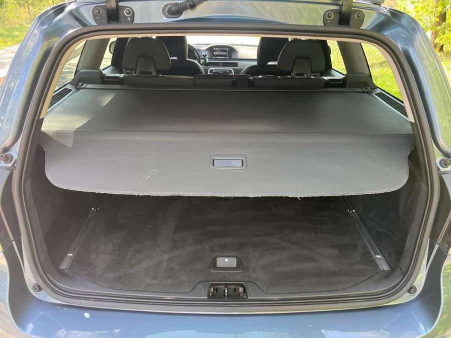 Zils Volvo V70 2013 Viļņa, ar dzinēja tilpumu 1.56 L un nobraukumu 281 tūkst. km par 6750 €, foto 22 vietnē AUTOMOTO.COM.LV
