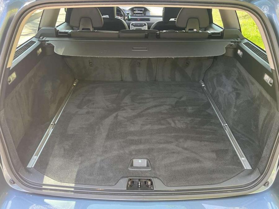 Zils Volvo V70 2013 Viļņa, ar dzinēja tilpumu 1.56 L un nobraukumu 281 tūkst. km par 6750 €, foto 23 vietnē AUTOMOTO.COM.LV
