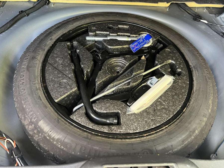 Zils Volvo V70 2013 Viļņa, ar dzinēja tilpumu 1.56 L un nobraukumu 281 tūkst. km par 6750 €, foto 25 vietnē AUTOMOTO.COM.LV