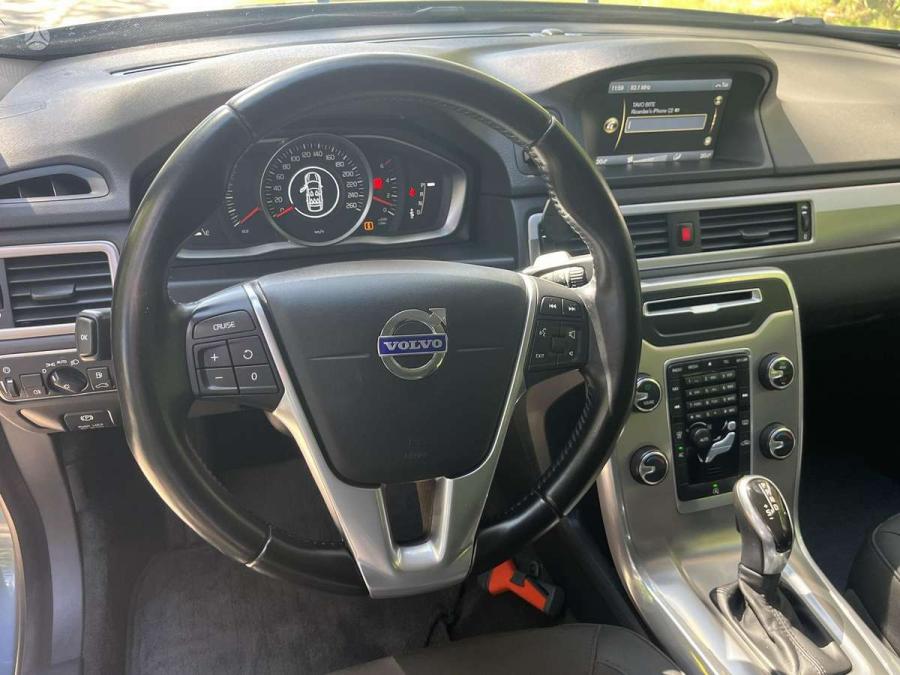 Zils Volvo V70 2013 Viļņa, ar dzinēja tilpumu 1.56 L un nobraukumu 281 tūkst. km par 6750 €, foto 30 vietnē AUTOMOTO.COM.LV