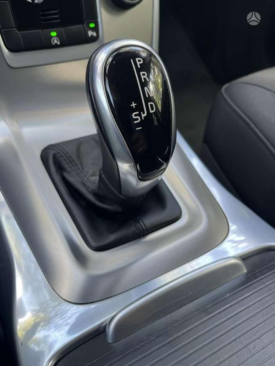 Zils Volvo V70 2013 Viļņa, ar dzinēja tilpumu 1.56 L un nobraukumu 281 tūkst. km par 6750 €, foto 40 vietnē AUTOMOTO.COM.LV