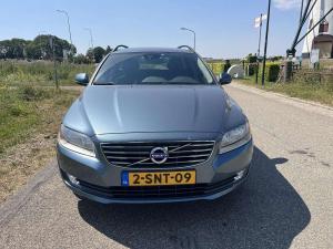 Zils Volvo V70 2013 Viļņa, ar dzinēja tilpumu 1.56 L un nobraukumu 281 tūkst. km par 6750 €, foto 51 vietnē AUTOMOTO.COM.LV