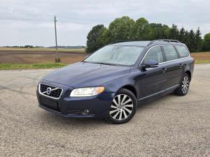 Blue Volvo V70 2013 in Kaunas, with an engine capacity of 1.98 L and mileage of 279 thousand km for 5989 €, photo  on AUTOMOTO.COM.LV