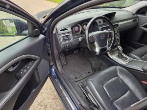 Blue Volvo V70 2013 in Kaunas, with an engine capacity of 1.98 L and mileage of 279 thousand km for 5989 €, photo 11 on AUTOMOTO.COM.LV
