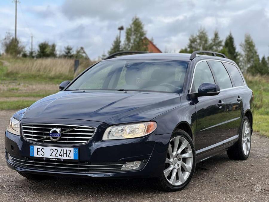 Blue Volvo V70 2013 in Utena, with an engine capacity of 1.98 L and mileage of 354 thousand km for 5990 €, photo 5 on AUTOMOTO.COM.LV