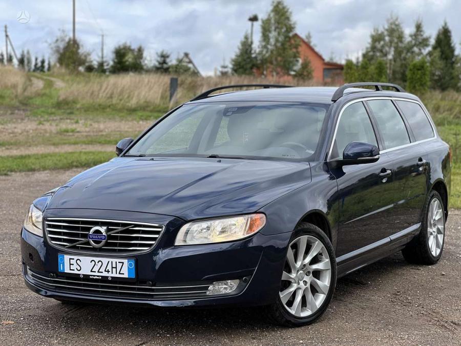 Blue Volvo V70 2013 in Utena, with an engine capacity of 1.98 L and mileage of 354 thousand km for 5990 €, photo 7 on AUTOMOTO.COM.LV