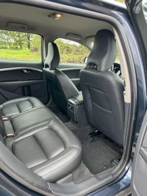 Blue Volvo V70 2013 in Utena, with an engine capacity of 1.98 L and mileage of 354 thousand km for 5990 €, photo 14 on AUTOMOTO.COM.LV