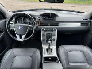 Blue Volvo V70 2013 in Utena, with an engine capacity of 1.98 L and mileage of 354 thousand km for 5990 €, photo 23 on AUTOMOTO.COM.LV
