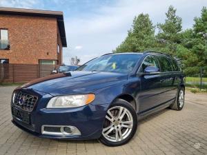 Blue Volvo V70 2013 in Kaunas, with an engine capacity of 2.00 L and mileage of 300 thousand km for 5790 €, photo  on AUTOMOTO.COM.LV