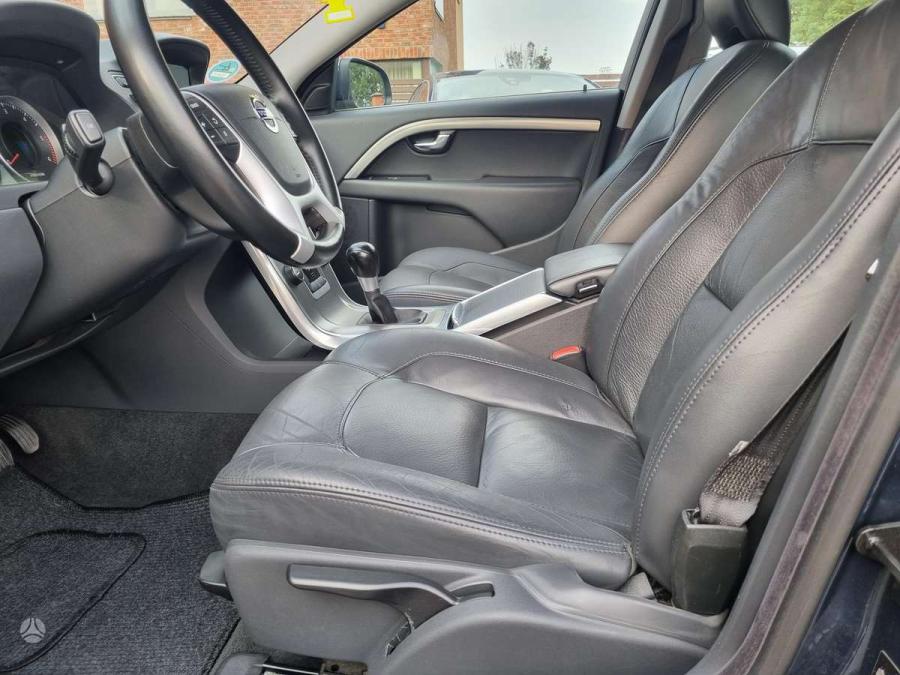 Zils Volvo V70 2013 Kauņa, ar dzinēja tilpumu 2.00 L un nobraukumu 300 tūkst. km par 5790 €, foto 18 vietnē AUTOMOTO.COM.LV