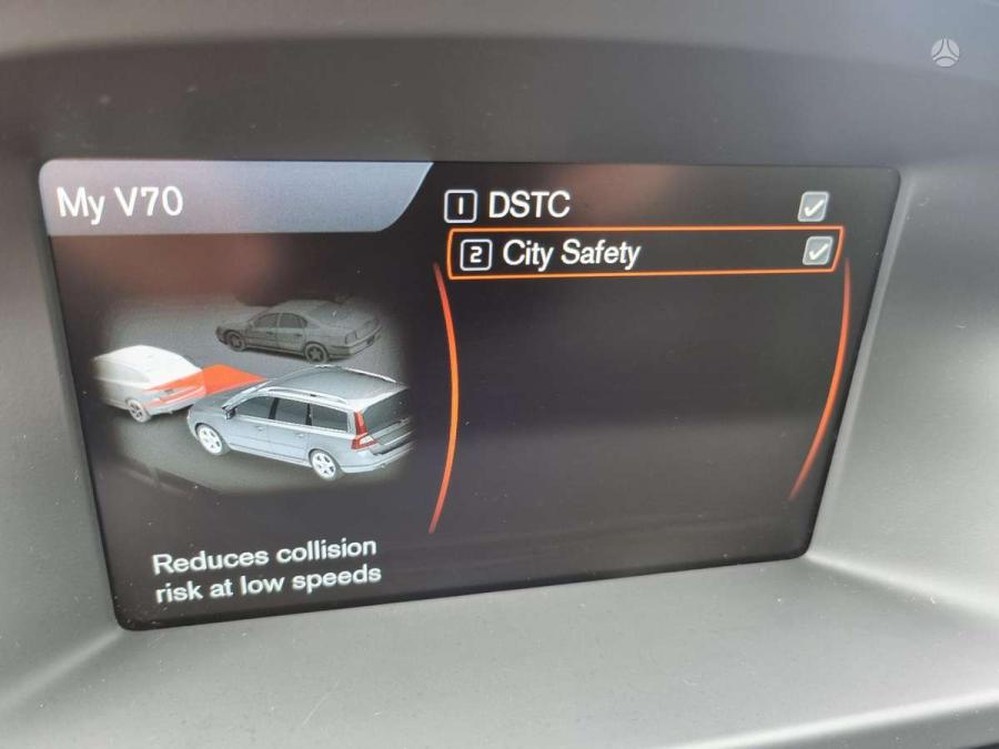 Zils Volvo V70 2013 Kauņa, ar dzinēja tilpumu 2.00 L un nobraukumu 300 tūkst. km par 5790 €, foto 24 vietnē AUTOMOTO.COM.LV