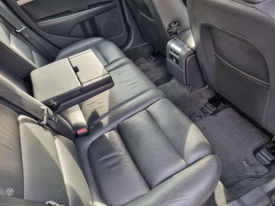 Zils Volvo V70 2013 Kauņa, ar dzinēja tilpumu 2.00 L un nobraukumu 300 tūkst. km par 5790 €, foto 31 vietnē AUTOMOTO.COM.LV