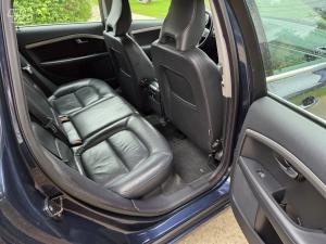 Zils Volvo V70 2013 Kauņa, ar dzinēja tilpumu 2.00 L un nobraukumu 279 tūkst. km par 5850 €, foto 13 vietnē AUTOMOTO.COM.LV