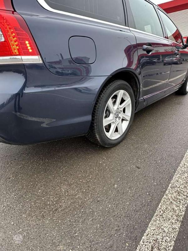 Zils Volvo V70 2014 Kauņa, ar dzinēja tilpumu 1.98 L un nobraukumu 291 tūkst. km par 7250 €, foto 11 vietnē AUTOMOTO.COM.LV